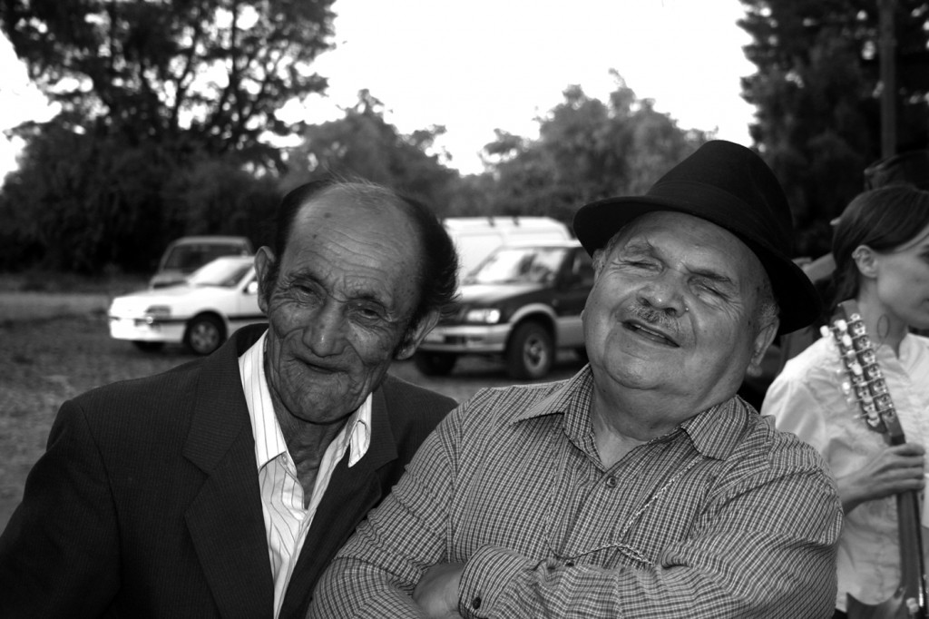 El canto a lo poeta de Chosto Ulloa y Santos Rubio – Oficios Varios